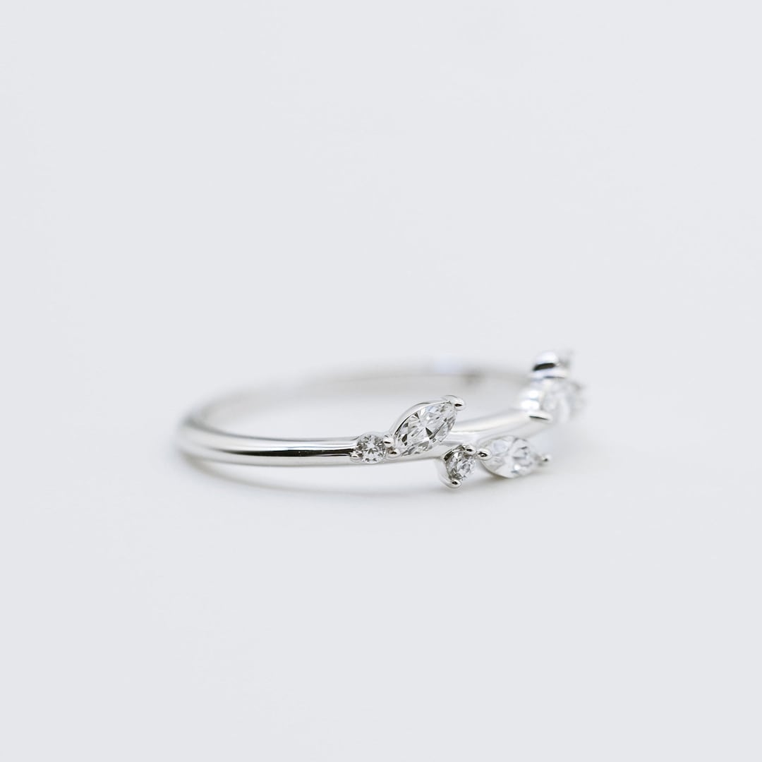 Nature Leafy Vine Ring Art Deco Wedding Band Diamond Ring Marquise Dot ...