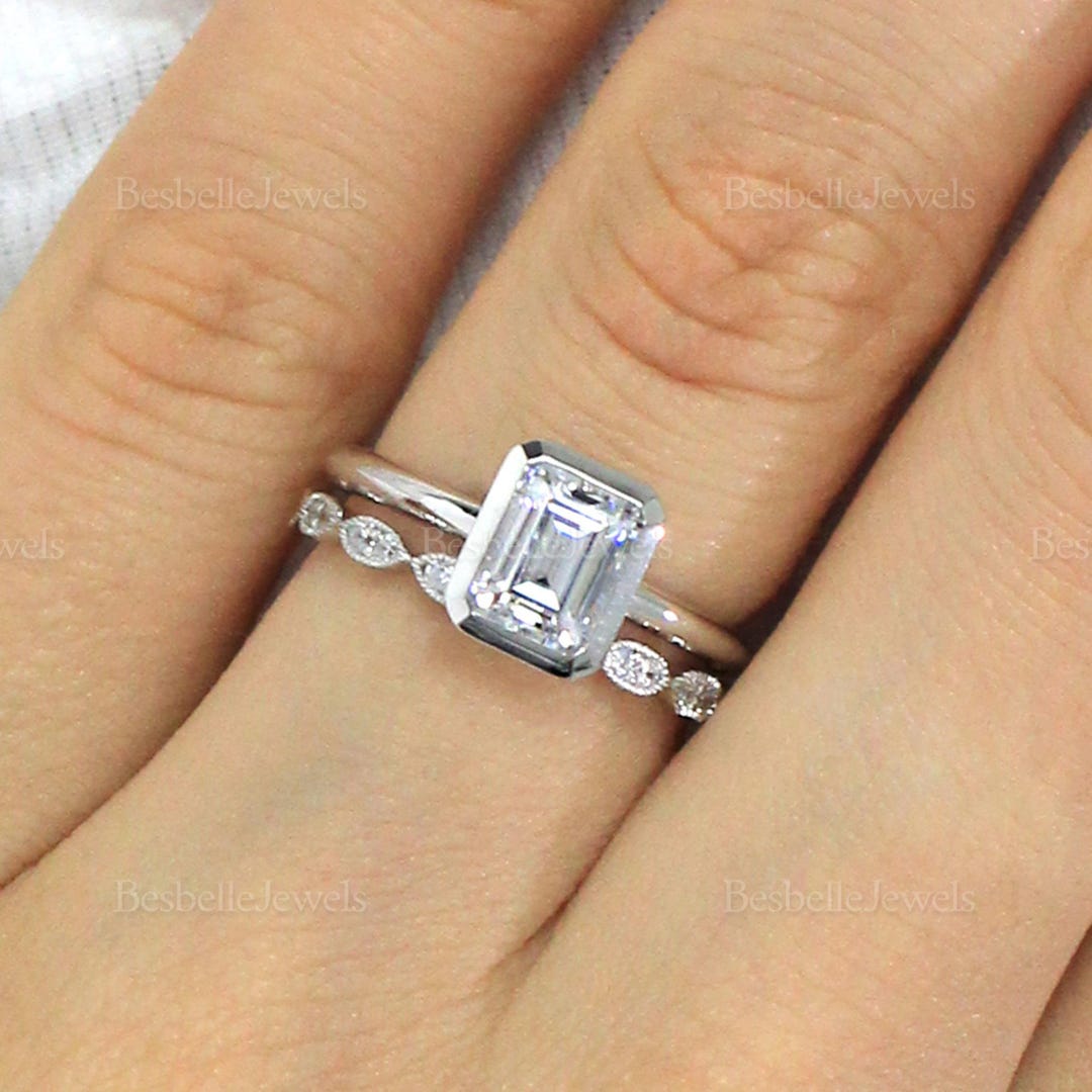 Emerald Cut Bezel Solitaire Ring Set - Emerald Engagement Ring Set ...