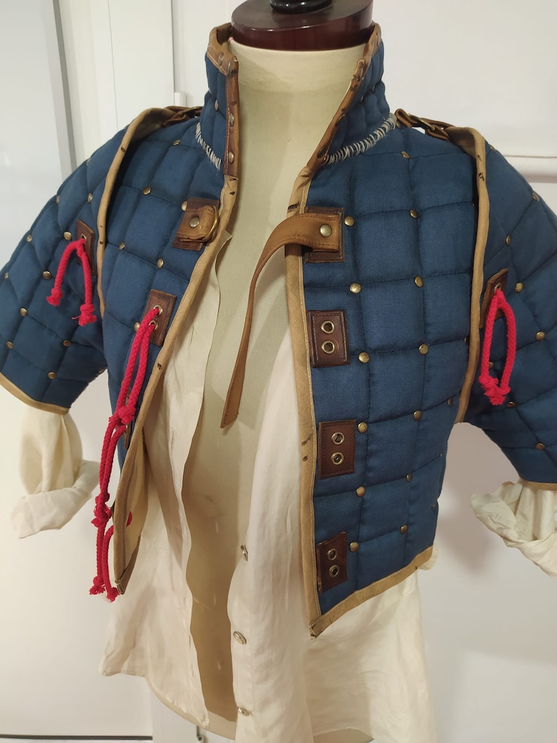 Gambeson Padded Armor Ves Cosplay the Witcher - Etsy