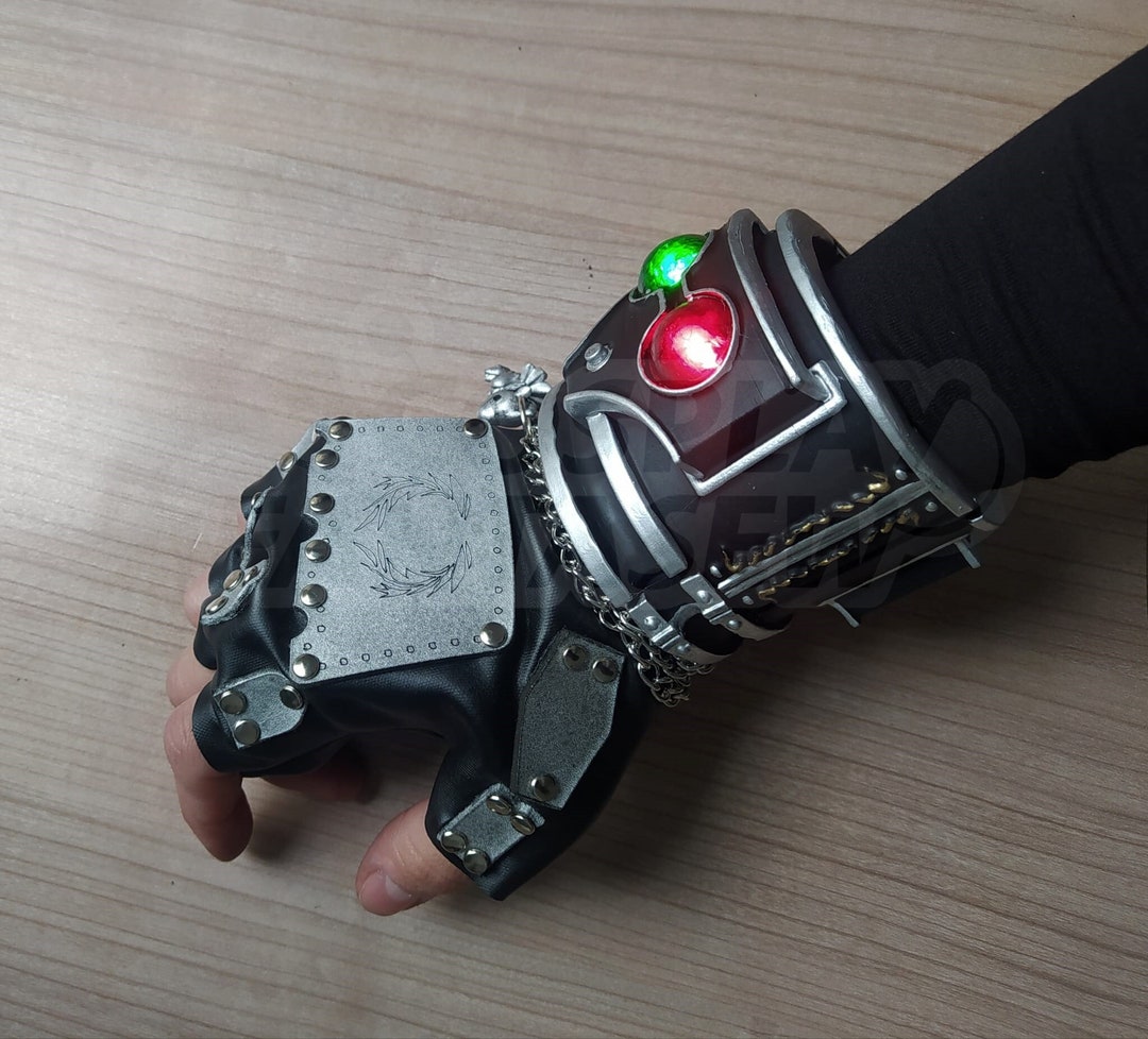 Tifa Cosplay - Right "cuff" - Final Fantasy VII Remake - Etsy