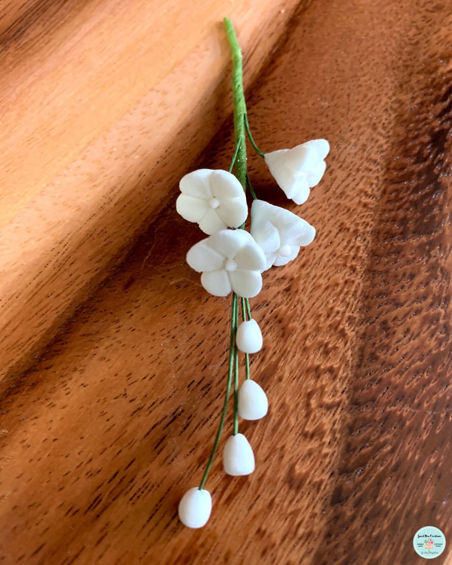 Gumpaste Leaves on Wire/ Gum Paste Leaves/ Gumpaste Leaves for Cake ...