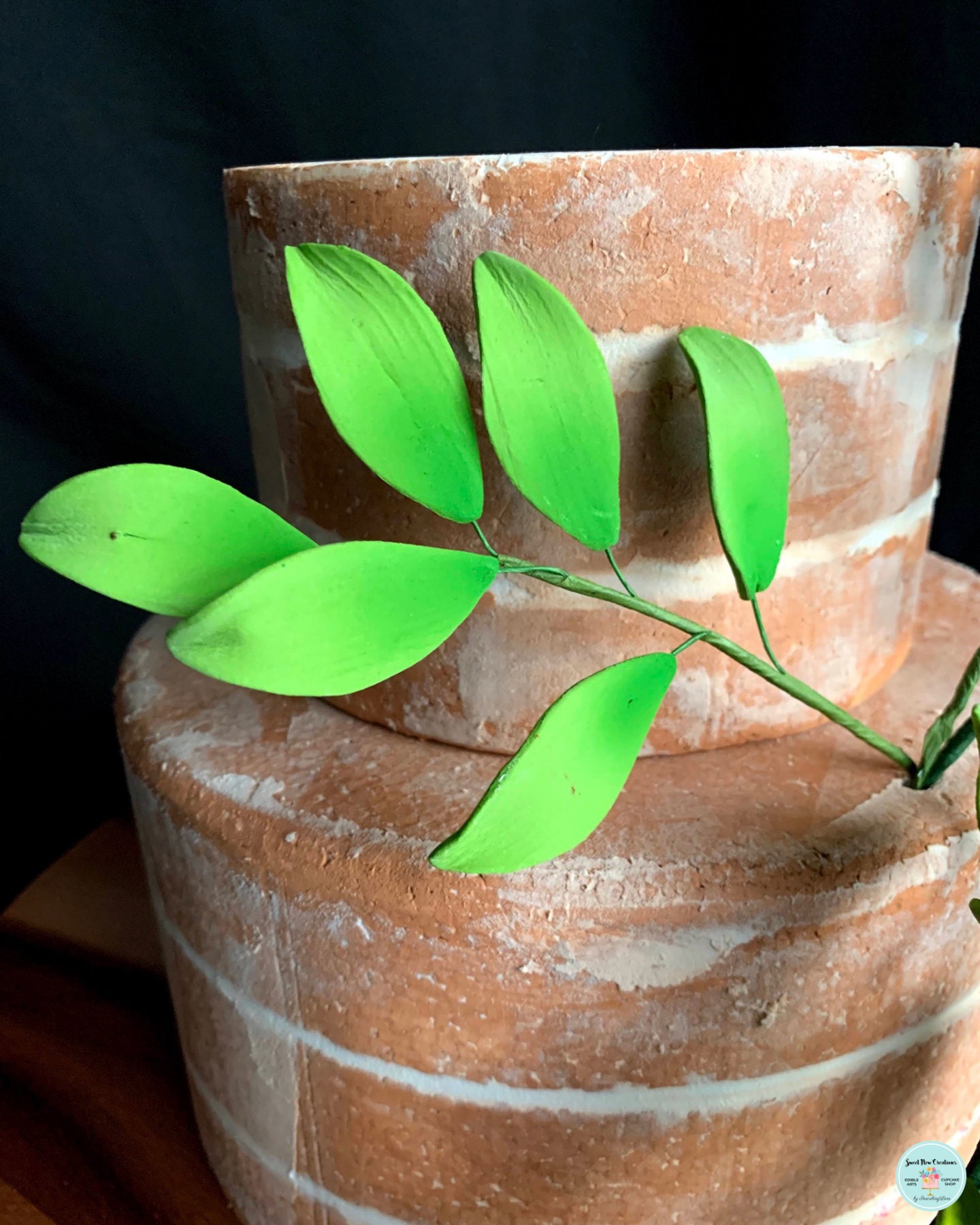 Gumpaste Leaves on Wire/ Gum Paste Leaves/ Gumpaste Leaves for Cake ...