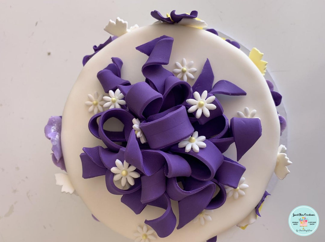 Ribbon Bow Cake Topper Edible Fondant Tiny Daisy Sugar Flowers ...