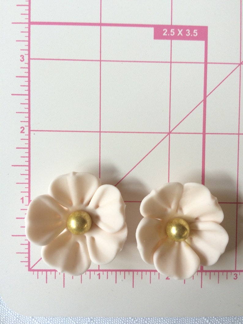 Fondant Flowers Small 1.5 Mini Edible Flowers Cream Gold - Etsy