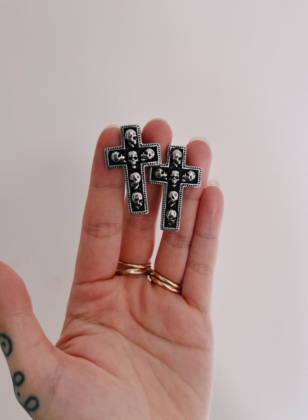 SKULL CROSS HANGERS - Etsy