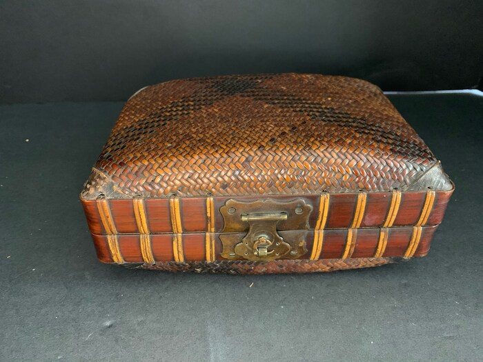 Antique Bento - Etsy