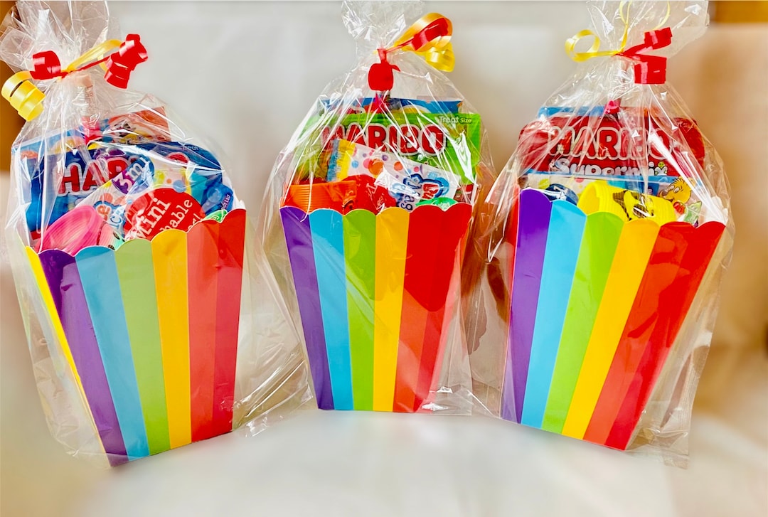 Rainbow Pre-filled Party Favour Bag: Unisex Goodie Bag With Toys ...