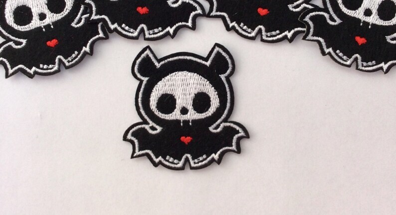 Vampire Bat Patches Blodd Redmonster Halloweenembroidery - Etsy