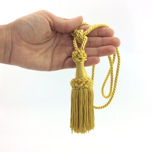 Tassels Matching in Color, Gold. Compose Your Order, Buying the Items ...