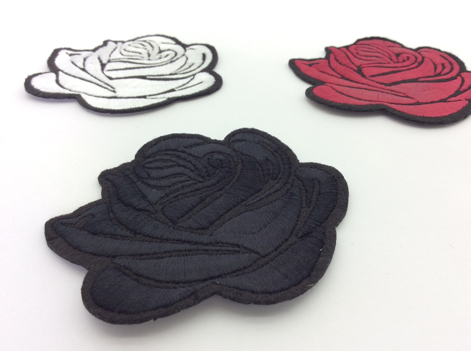 1 Patch rosa fiore nero bianco o rosso toppa termoadesiva - Etsy Italia