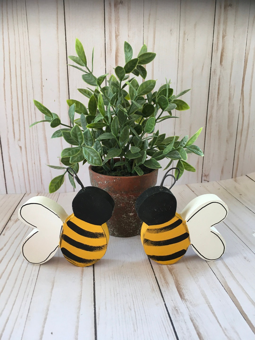 Wood Bee, Bee Decor, Set of 2, Bee Tiered Tray, Honey Bee Decor, Bee ...