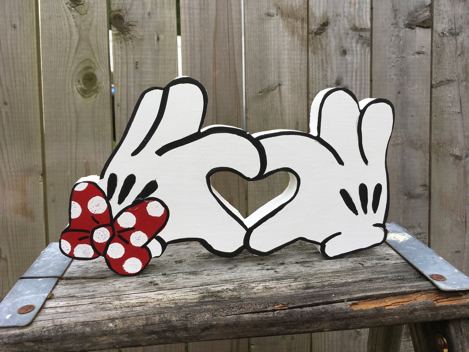 Mickey and Minnie Hands forming a Heart | Etsy