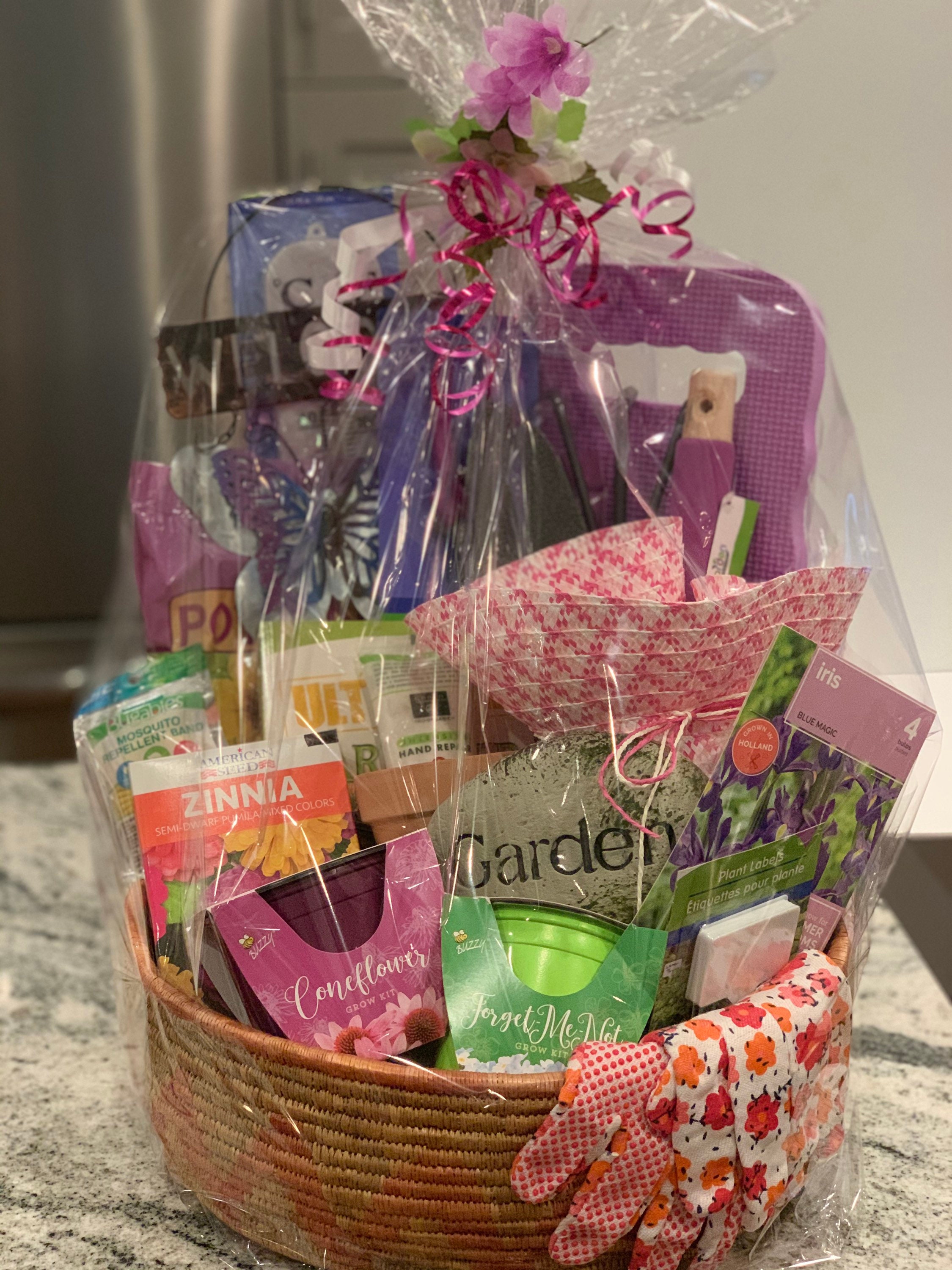 Spring Gardening Gift Basketgardeners Treatgift Fir Mombirthday ...