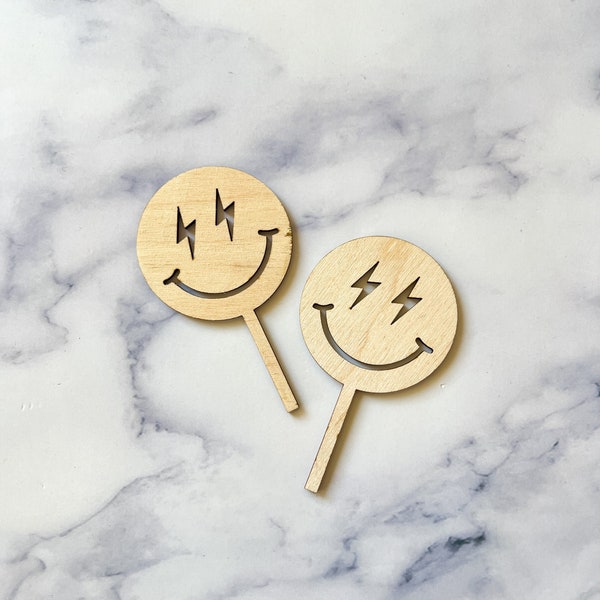 Smiley Face Centerpiece - Etsy