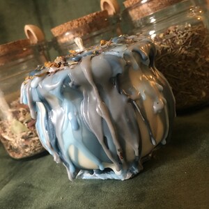 Yule Cauldron Candle / Yule Pillar Candle / Yule Decoration / - Etsy