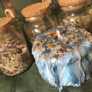 Yule Cauldron Candle / Yule Pillar Candle / Yule Decoration / - Etsy