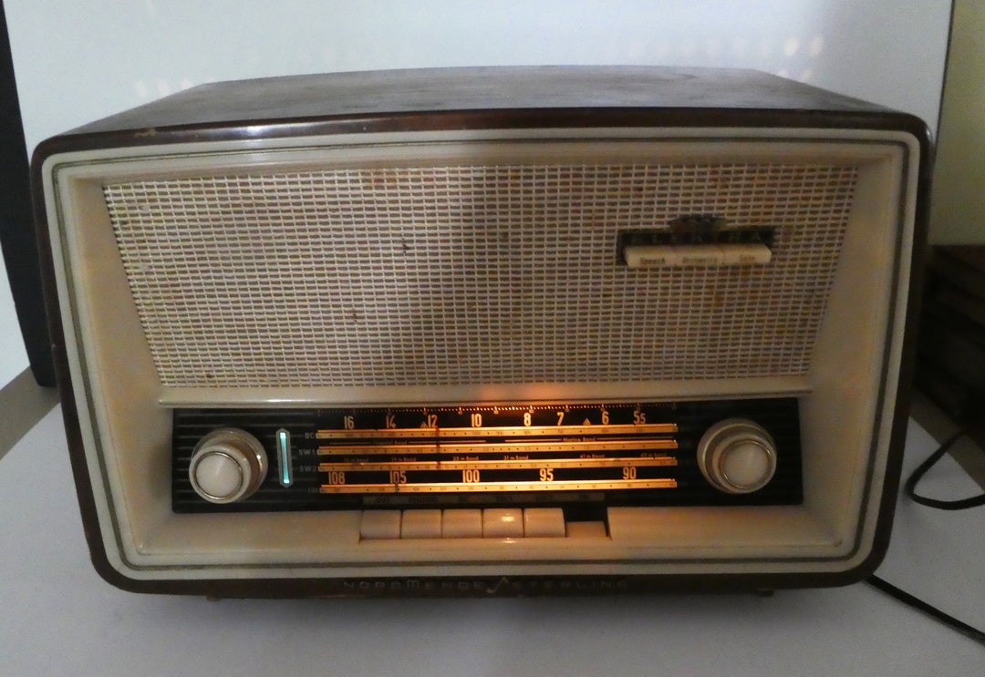 Vtg Working Nordmende Sterling Elektra E138 Tube Radio BC Shortwave FM ...
