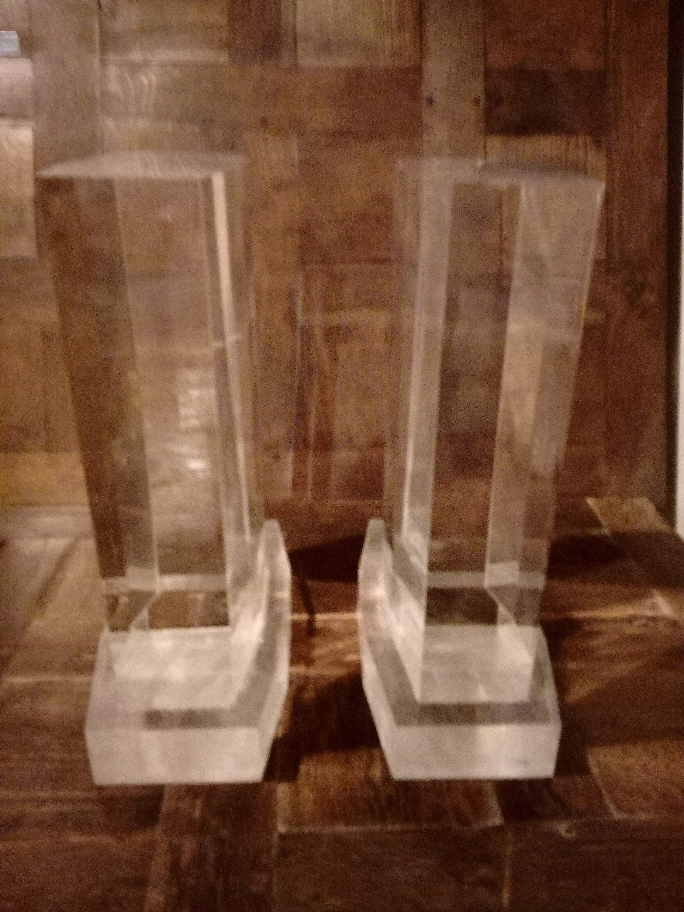 4 shaped transparent plexiglass bases 40 cm high - Etsy.de