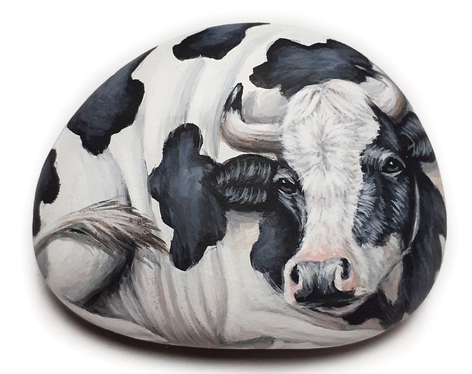 Hand-painted Cute Cow on Natural Sea Pebble Miniature Acrylic Painting ...