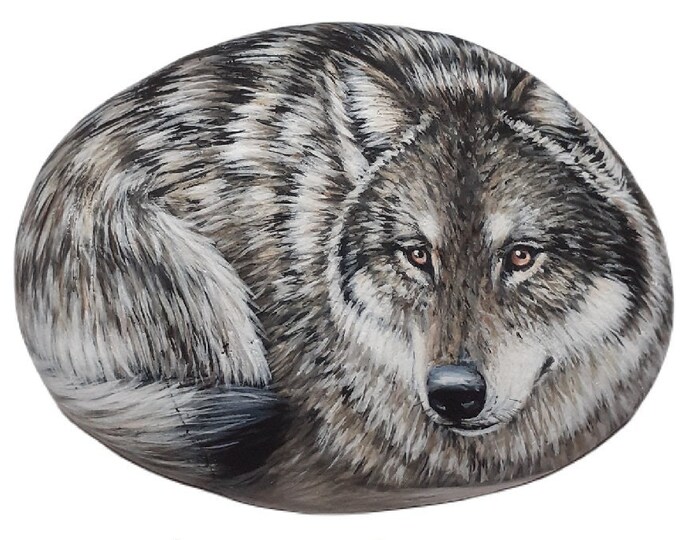 Gray Wolf Hand Painted on Flat Natural Pebble Stone Painting - Etsy