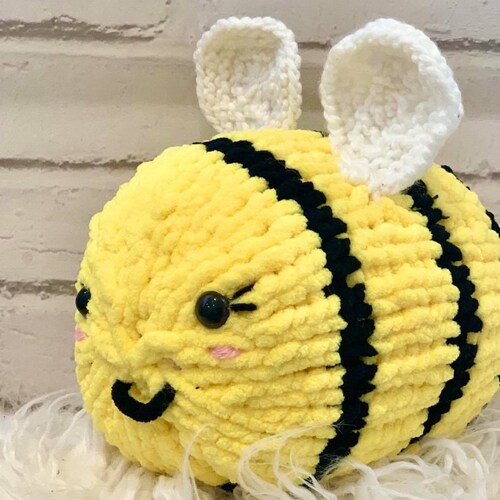 Bee Knitting Pattern and Picture Tutorial Instant Download - Etsy