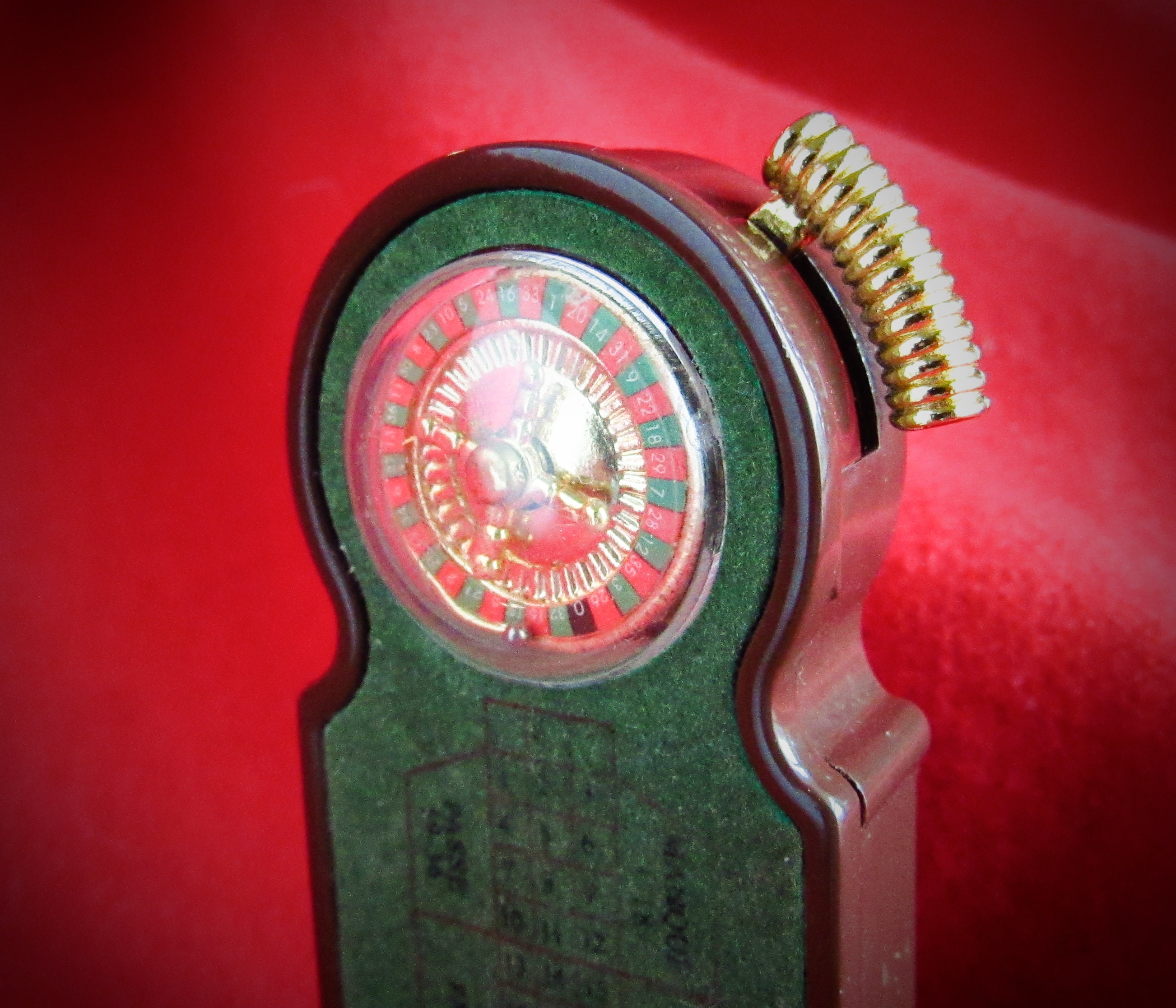 ROULETTE WHEEL LIGHTER, Casino Roulette Table, 50s Pocket Lighter ...