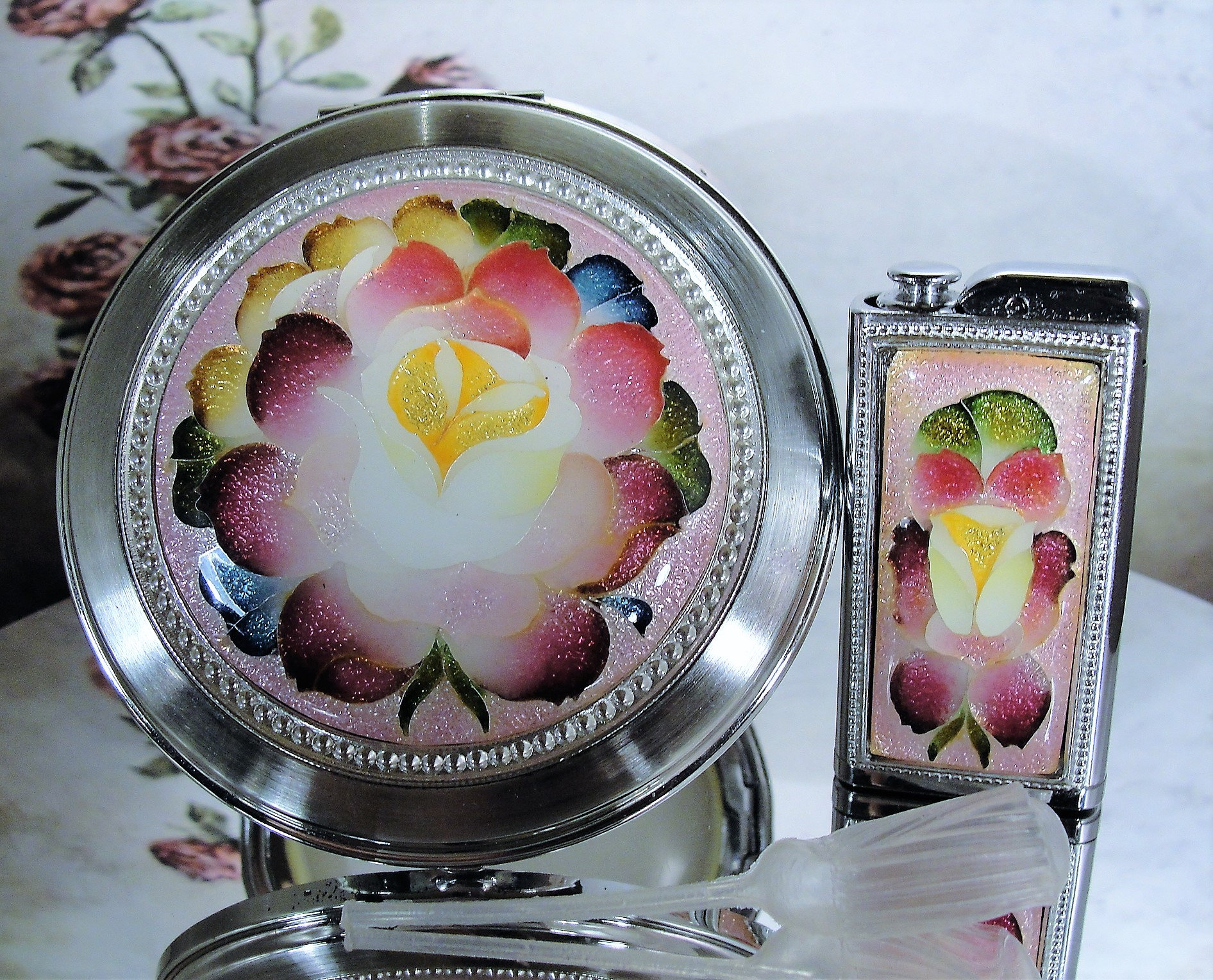 NACON Powder Compact and Perfume Atomizer Set, Vanity Compact Purse Set ...