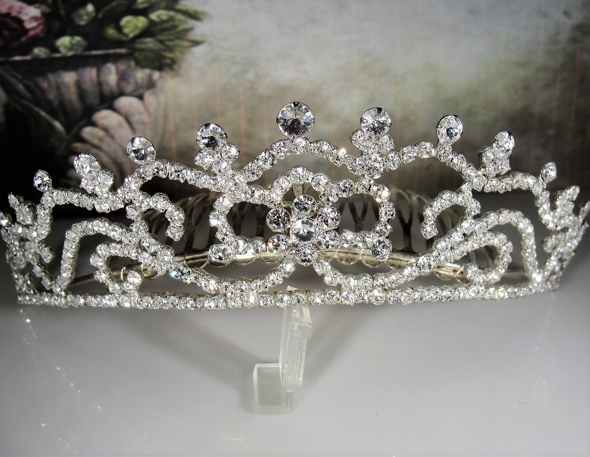 Vintage Sparkling Comb Tiara with Floral Rhinestone Detail! Wear For ...
