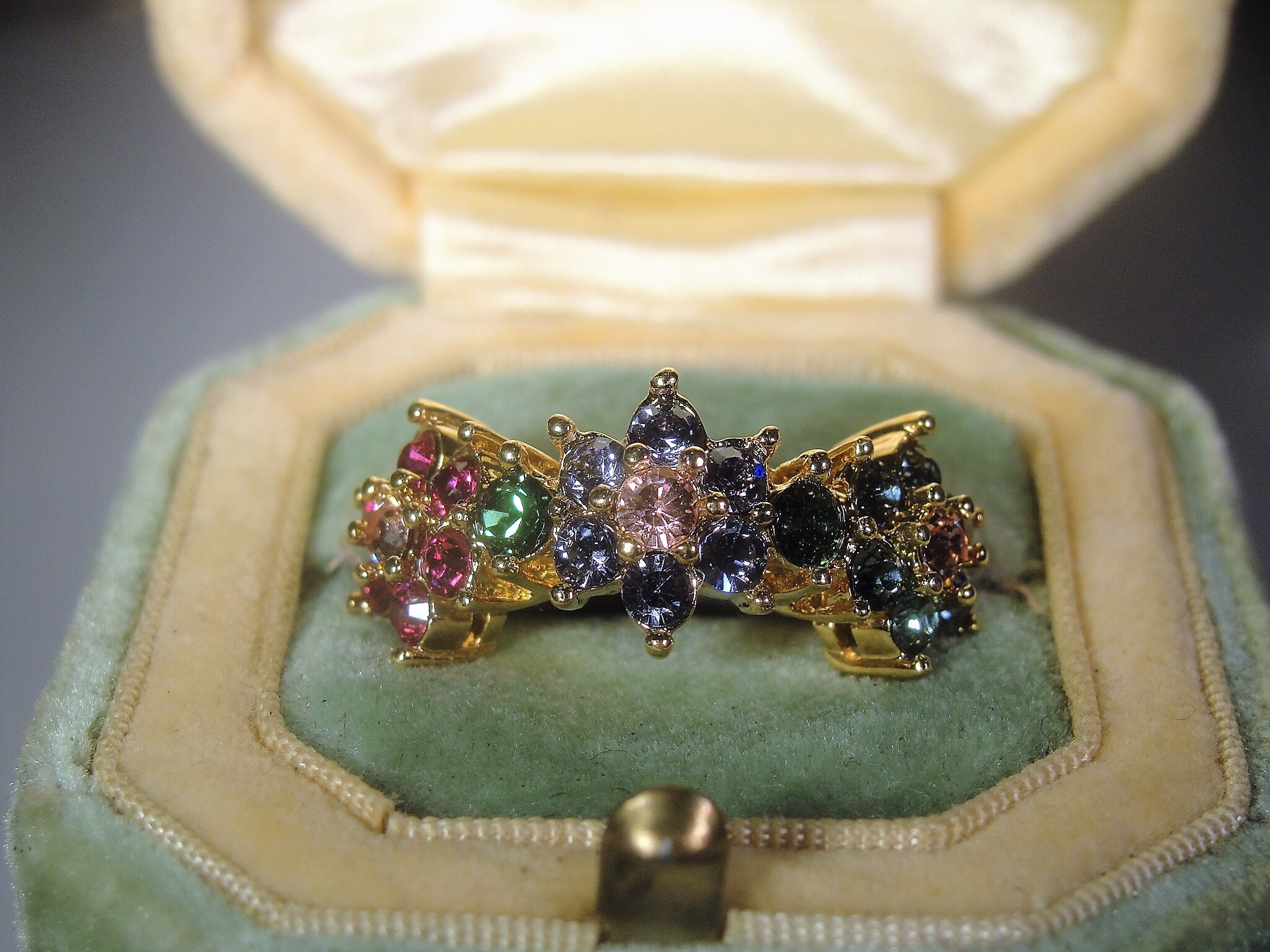 JOAN RIVERS Ring, 3 Flower Ring, Pastel Colored Flower Ring, Multi ...