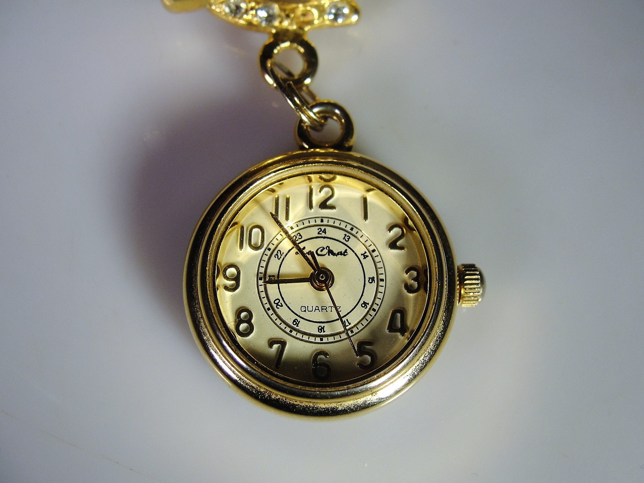 Cat Brooch Watch, Vintage Rhinestone Cat Brooch with a Dangling Pendant ...