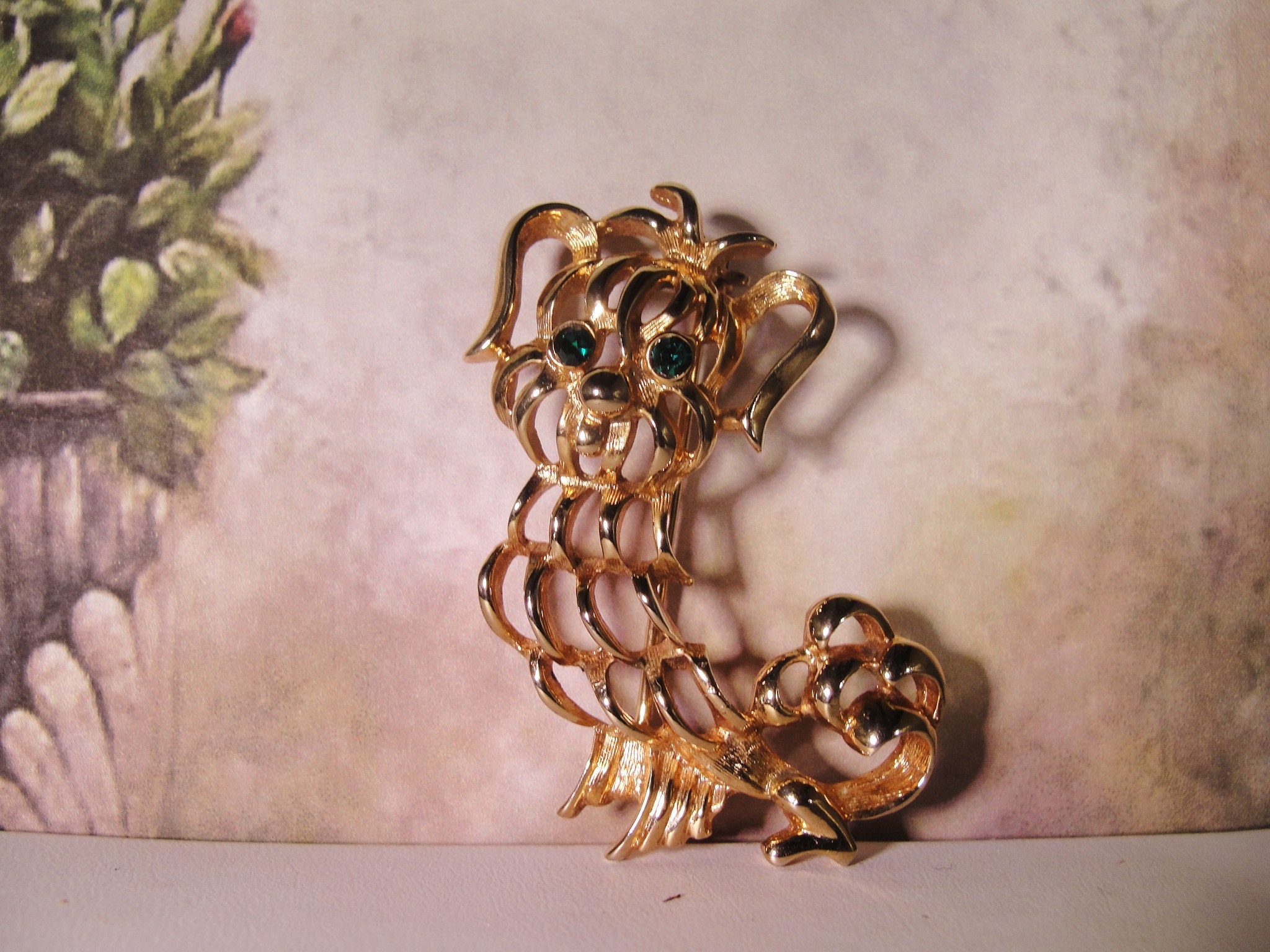 Vintage Dog Brooch, Vintage AVON Pekinese Dog with Green Rhinestone ...