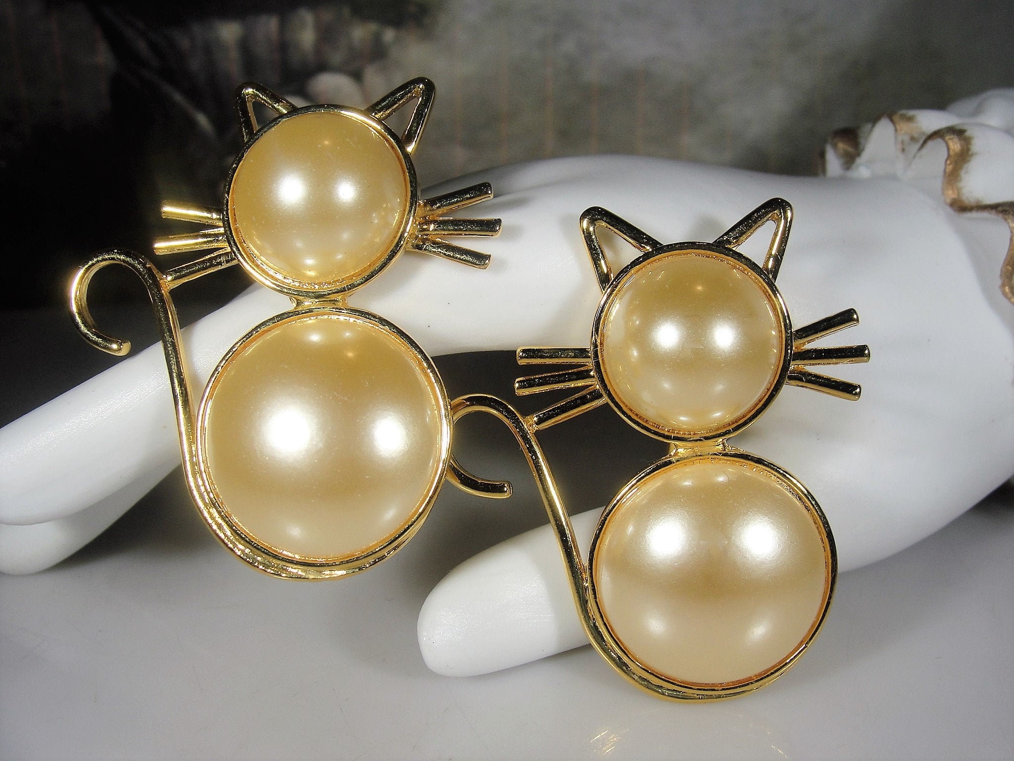 Cat Brooch, Faux Pearl Cat Brooch, Cat Scatter Pins, Kitty Brooch, Gold ...