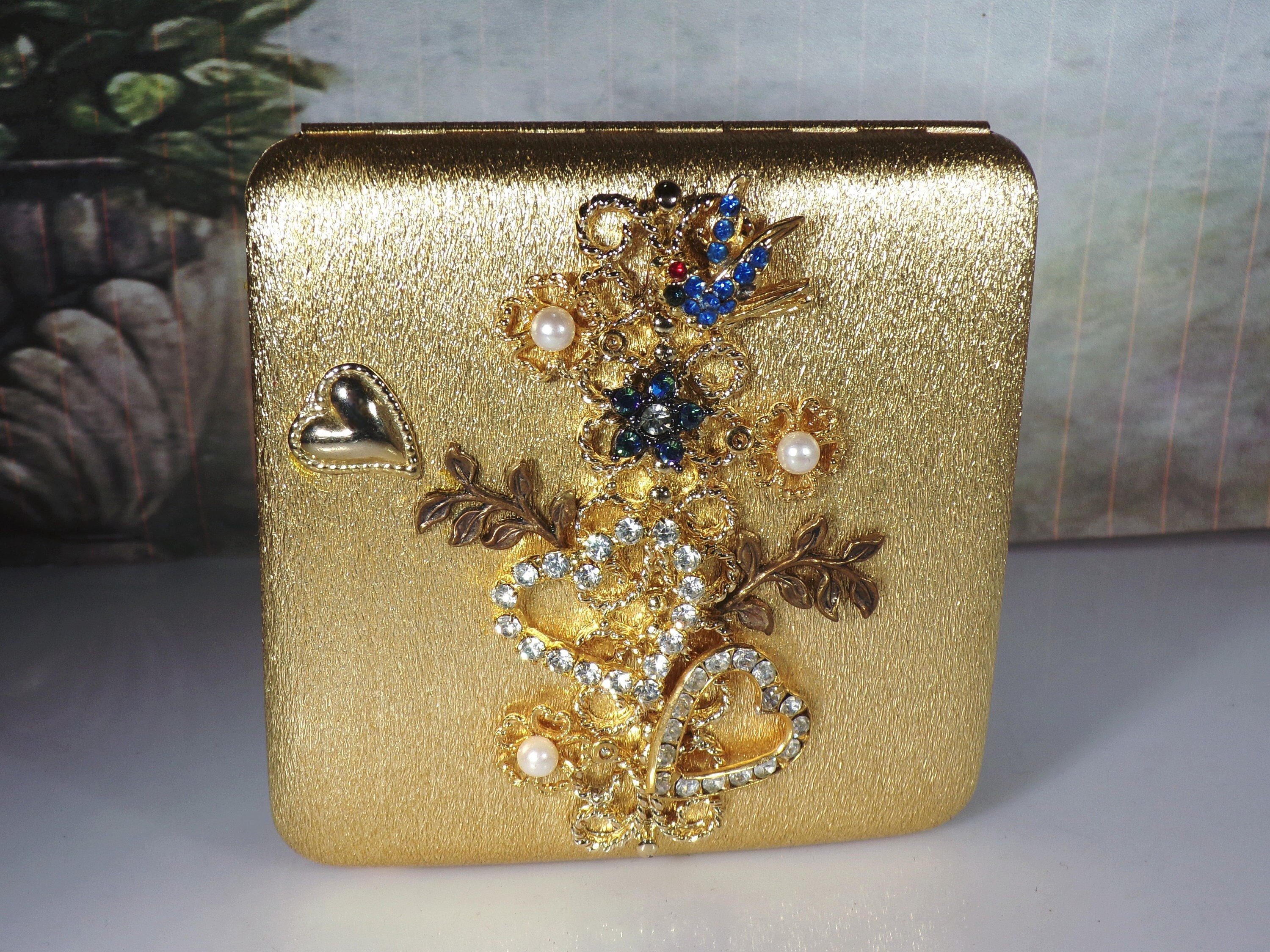 AVON Upcycled Powder Compact, Unique Purse Compact, Powder Puff, Square ...