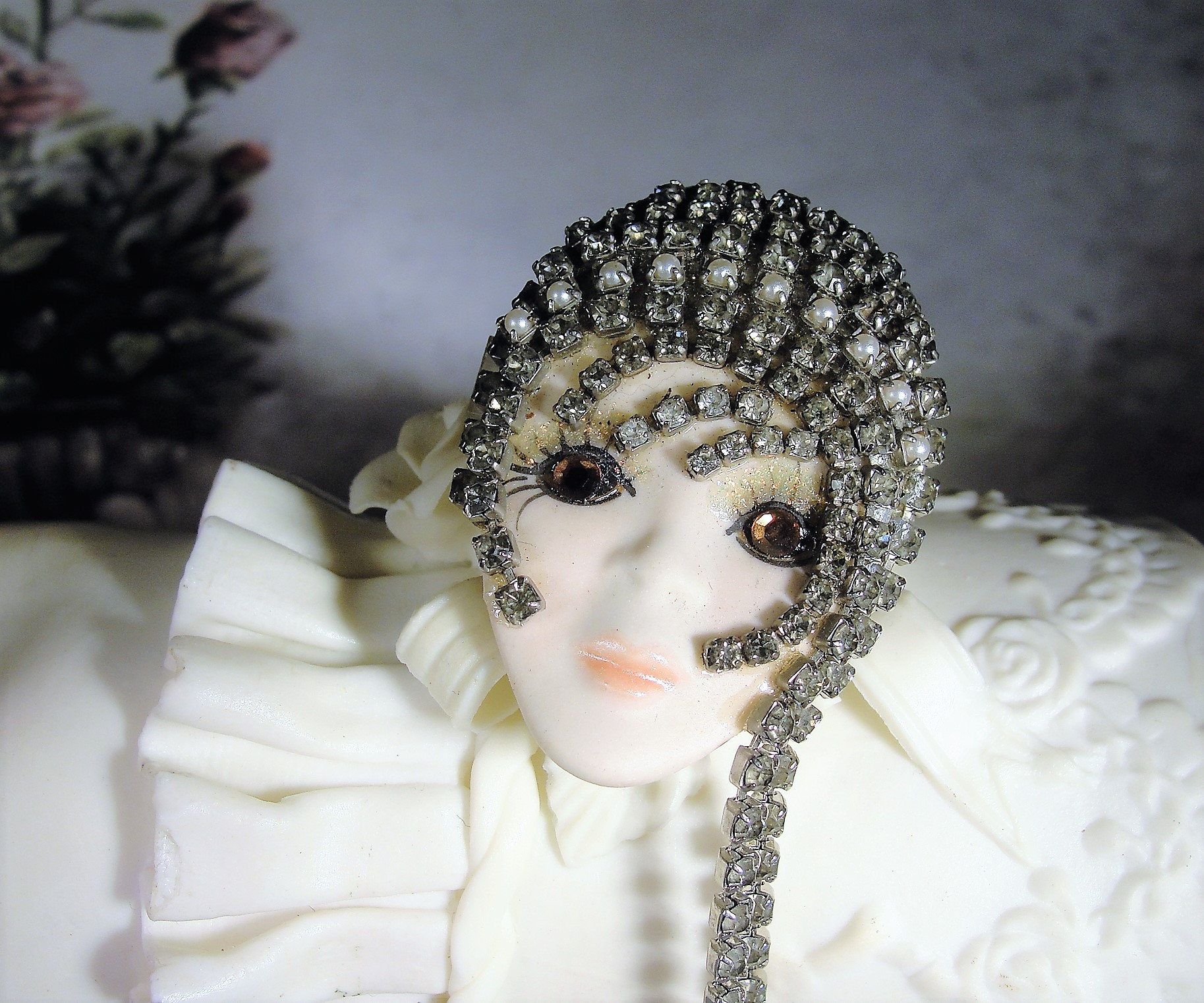 Porcelain Rhinestone Seed Pearl Flapper Face Brooch, JEAN DESIGN ...