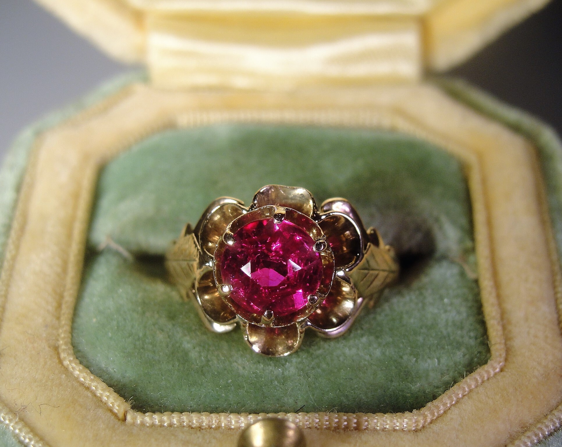 10K Buttercup Ring, Antique Pink Sapphire Buttercup Ring, Vintage ...