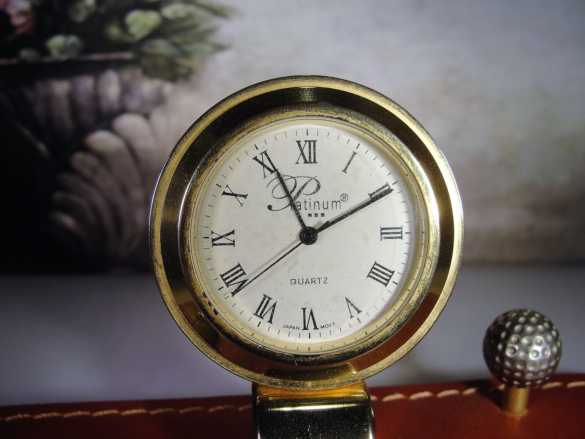 PLATINUM: Golf Pen and Clock Desk Set, Consists of two Golf Club Pens ...