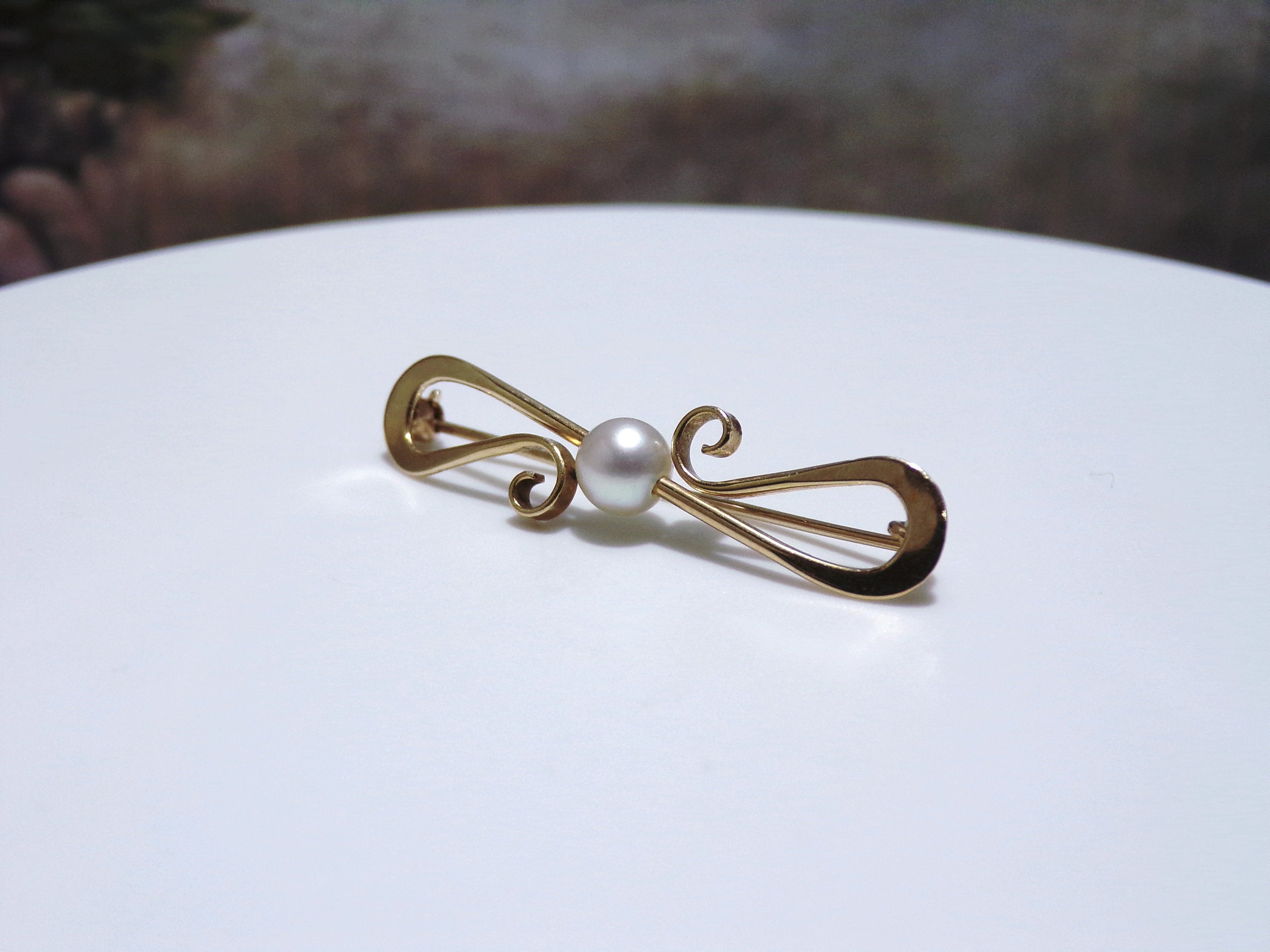 Pearl Brooch - Victorian 14K Yellow Gold Safety Pin Style Lapel Pin ...