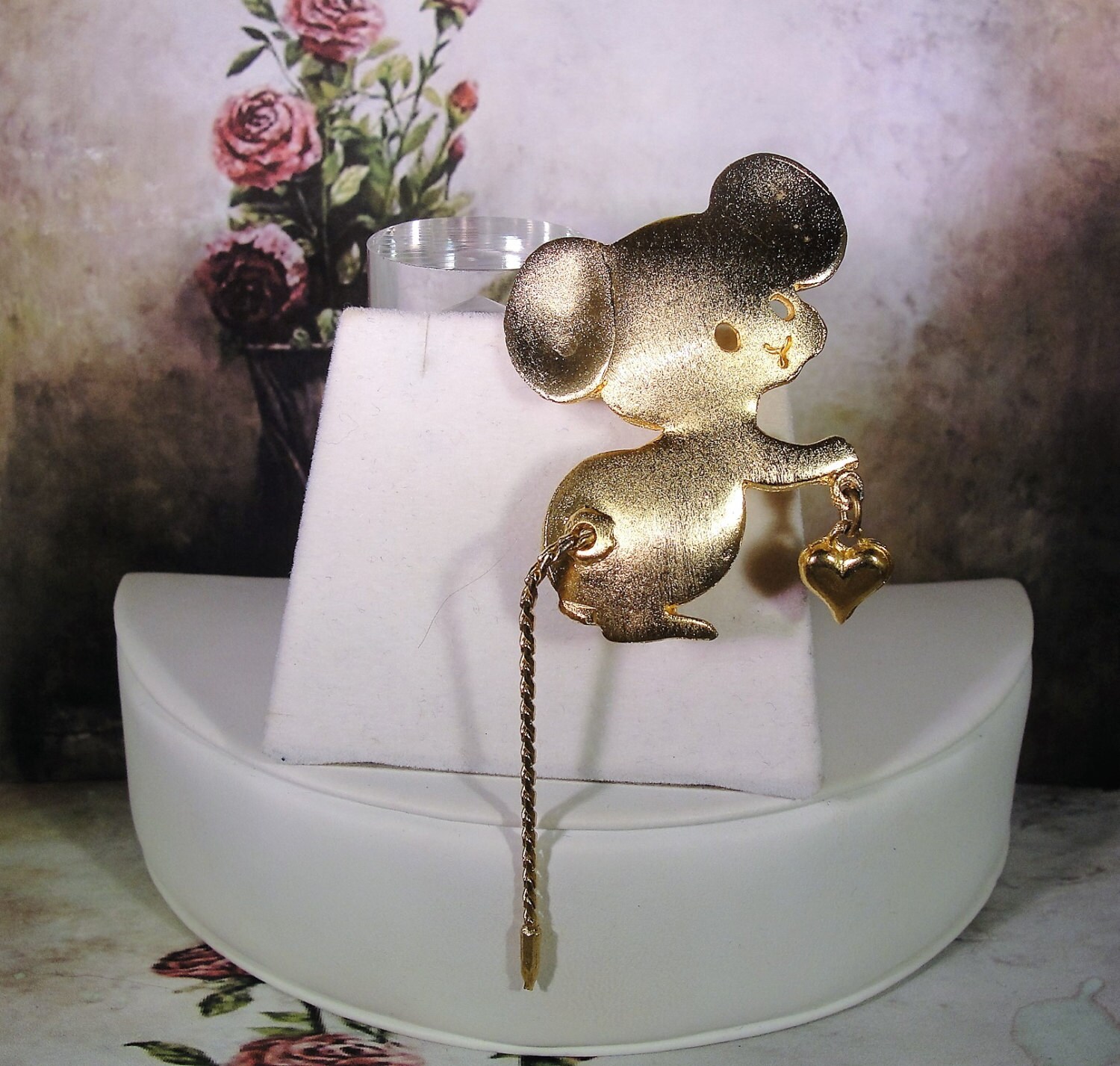 ULTRA CRAFT Mouse Brooch, Gold Tone Mouse, Articulating Tail, Dangling ...