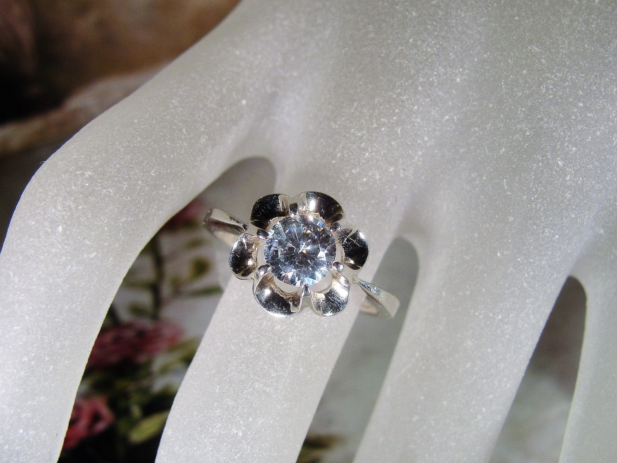 AVON Ring, Sterling Silver Ring, Belcher Setting, Art Nouveau Style ...