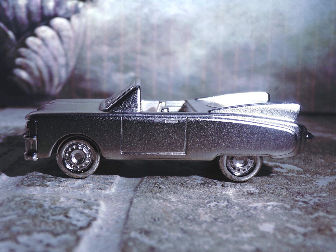 Vintage Miniature Clock - Linden Clock – Silver Cadillac Car Clock ...