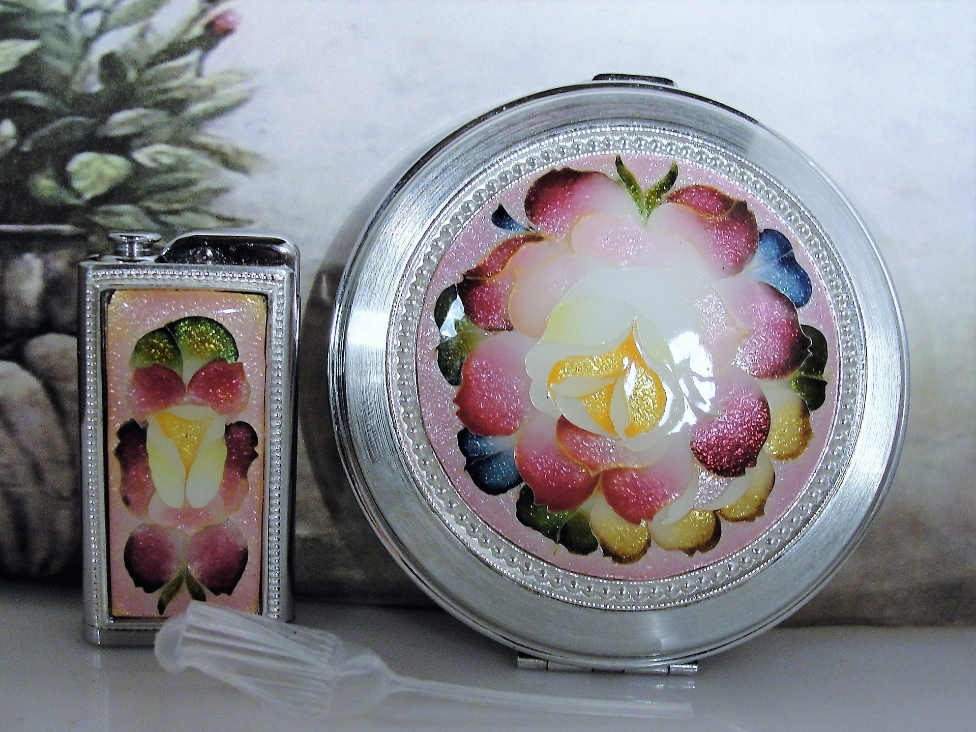 NACON Powder Compact and Perfume Atomizer Set, Vanity Compact Purse Set ...