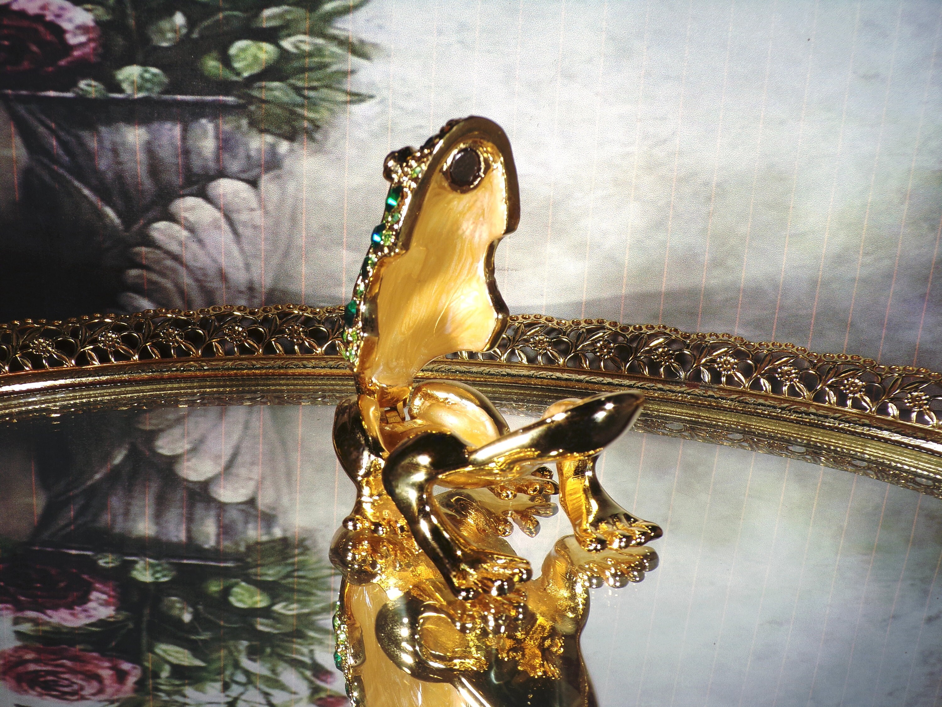 ROYAL GEM COLLECTION Rhinestone Encrusted Frog Trinket Box with Green ...