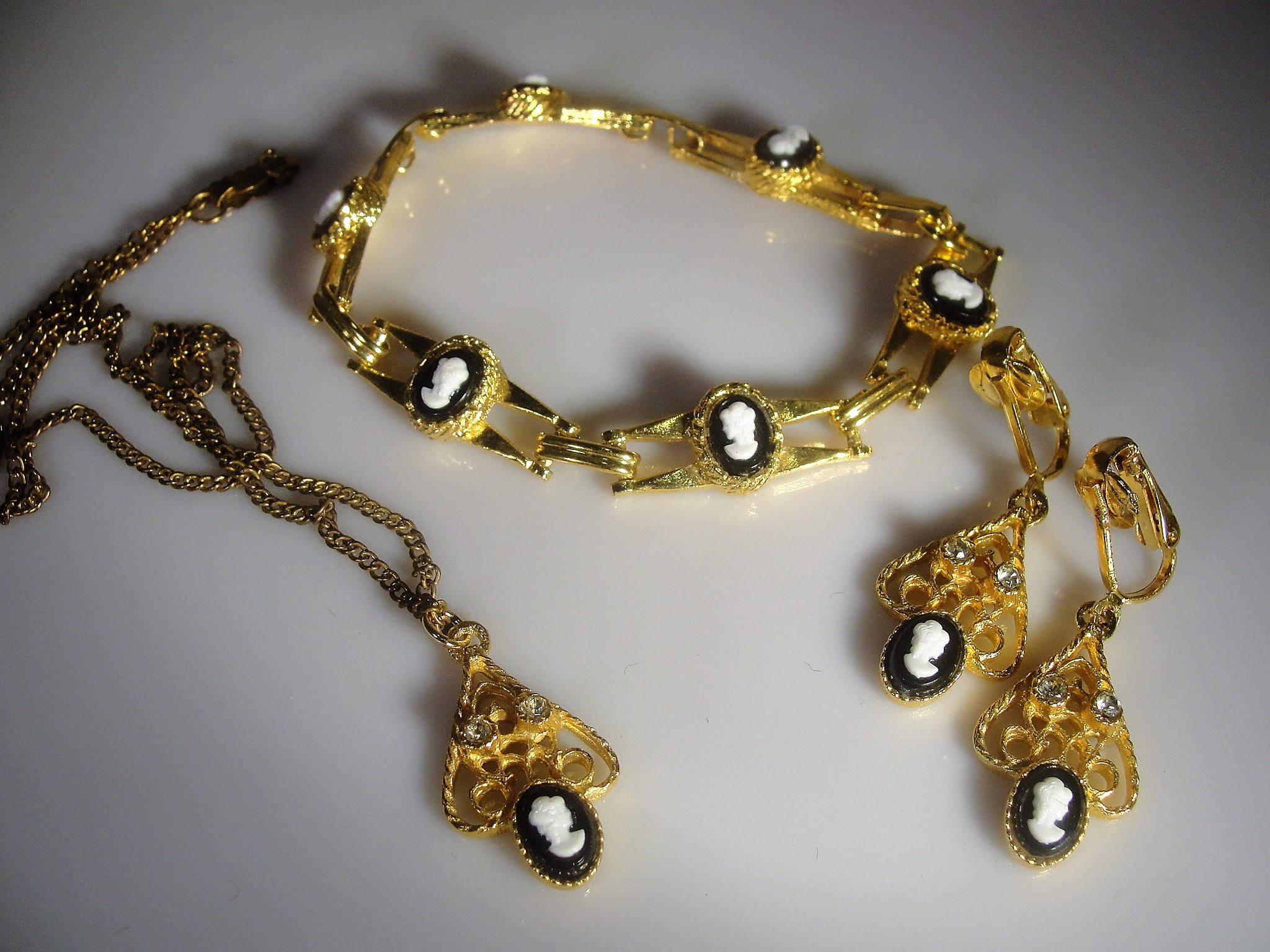 Victorian Cameo Jewelry Set, Black and White Cameo Set, Cameo Necklace, Cameo Bracelet, Cameo ...