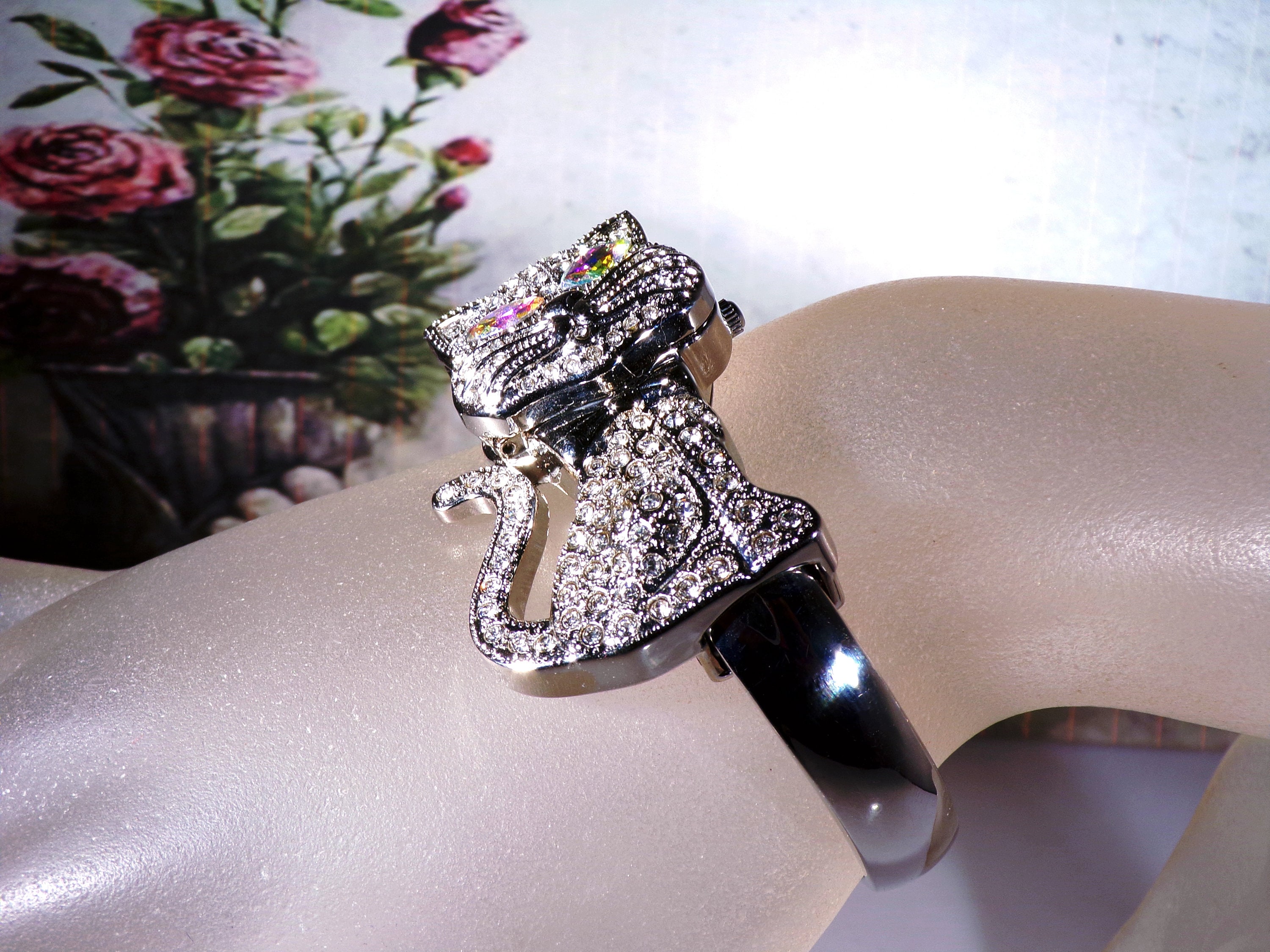 Rhinestone Cat Hinged Bangle Wristwatch, Hinged Cover, Hinged Bangle ...