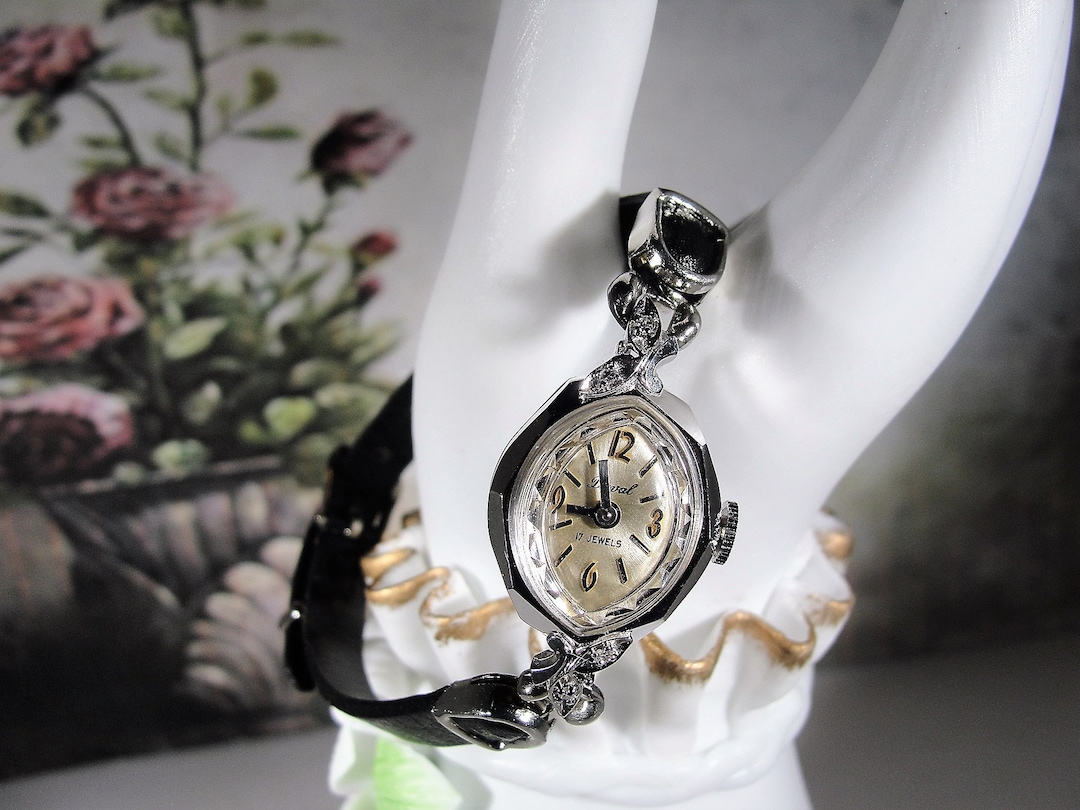 Womens Wrist Watch, DUVAL Art Deco White Gold and Diamond Mechanical ...