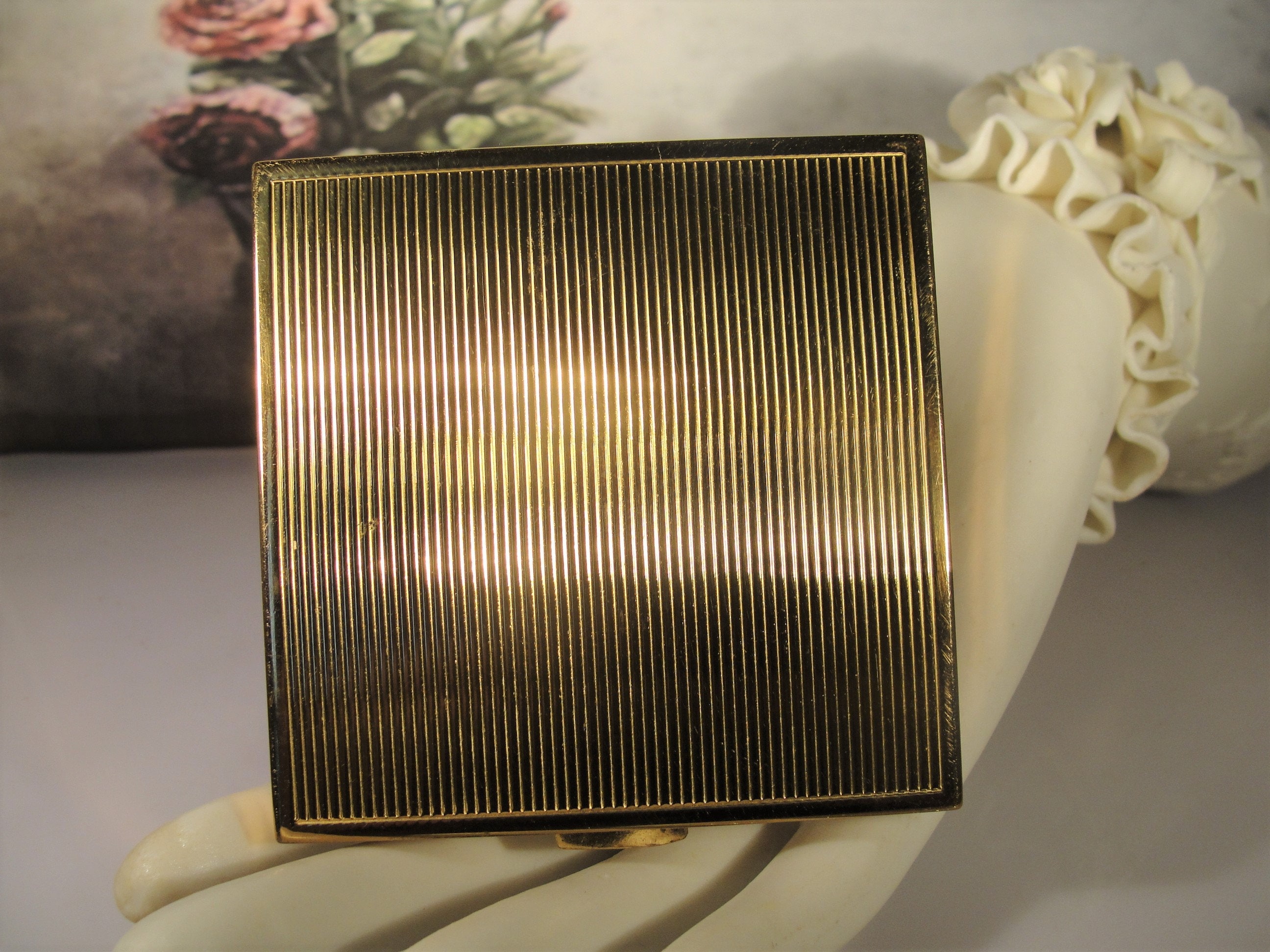 Powder Compact, EVANS Vintage Powder and Mirror Tea Rose Design Compact ...