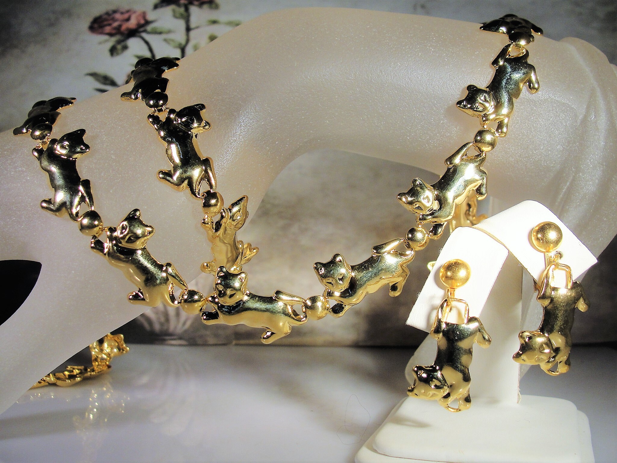 AVON Cats On Parade Jewelry Set, Cats Bracelet, Cats Necklace, Cats ...