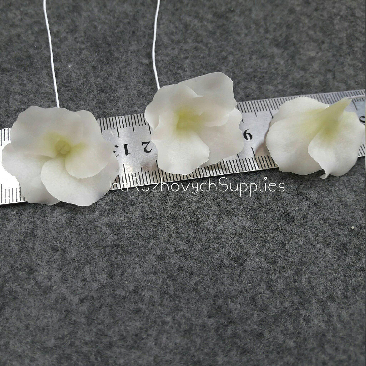 3 Pcs. or More Translucent White Green Hydrangea Polymer Clay - Etsy