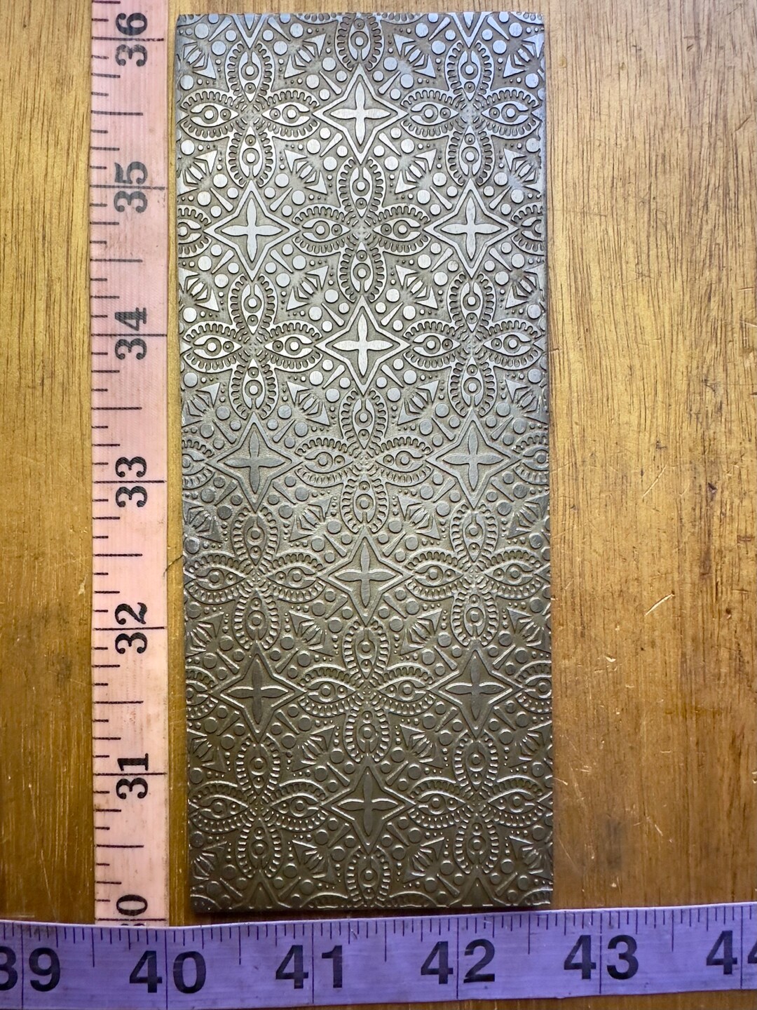 Intricate Pattern, Vibrant Pattern Rolling Mill Plate, 4mm Thick ...
