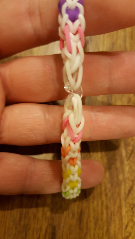 Inverted Fishtail Rainbow Loom